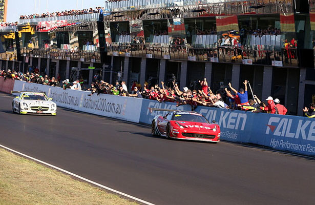 VIDEO: Bathurst 12H Dramatic Finish – Sportscar365